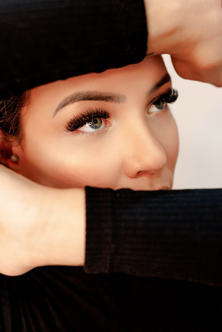 The Secret to Healthy, Strong Eyelashes: An Eyelash Care Routine You ...